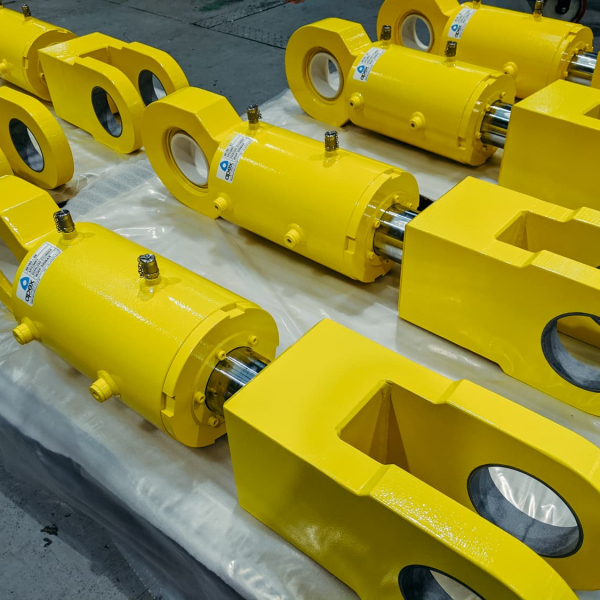 Hydraulic Cylinders Perform Load Cell Function for Complex New Drilling ...