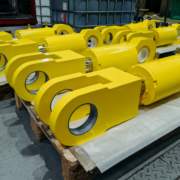 Hydraulic Cylinders Perform Load Cell Function for Complex New Drilling ...